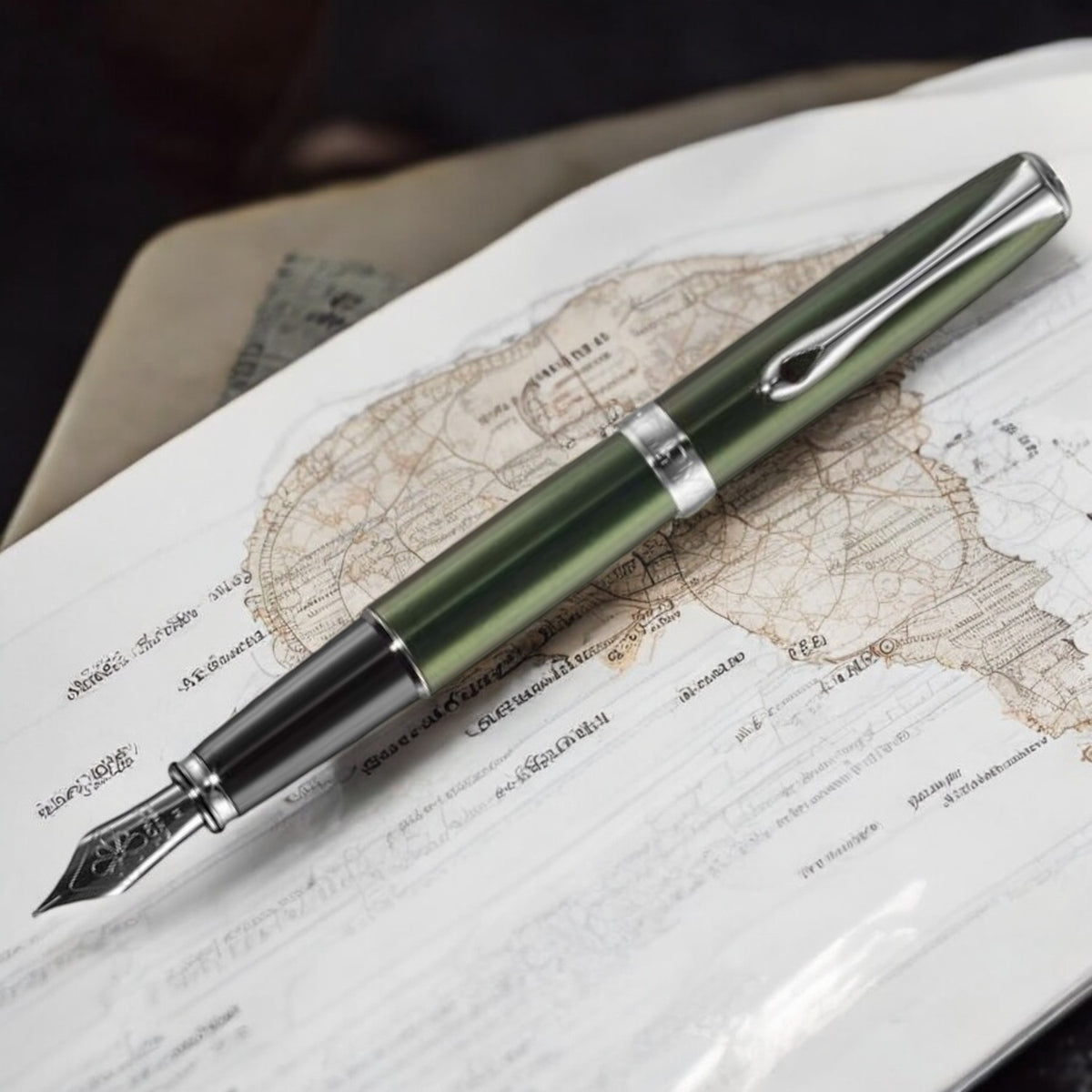 Diplomat Excellence A2 Evergreen/Chrome Fountain Pen | Germany ...