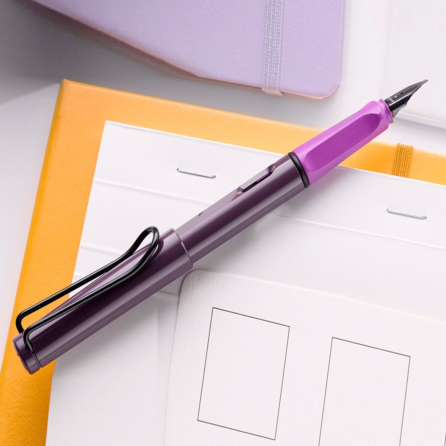Lamy 0D8 Safari Violet blackberry Fountain Pen (Special Edition)