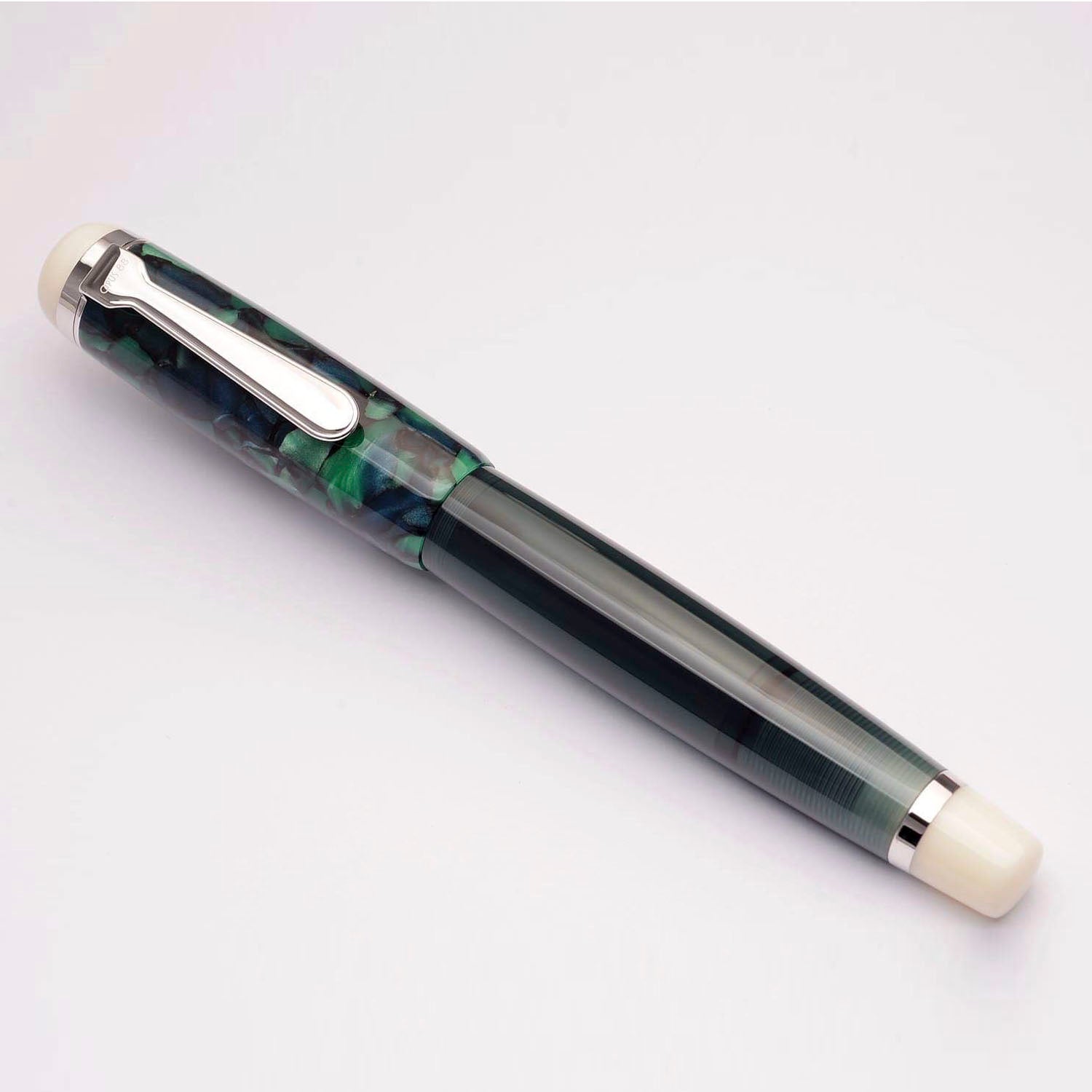 Opus 88 Omar Green Fountain pen